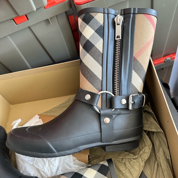 Burberry | Shoes | Burberry Rain Boots | Poshmark
